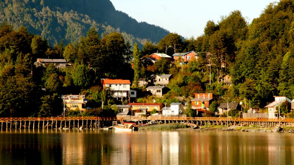 Caleta Tortel, Informacion, Guia, Como llegar
