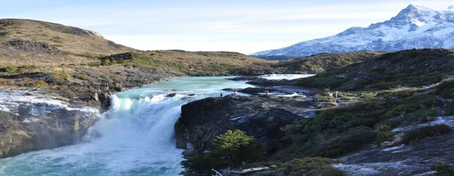 El Salto Grande es una cascada en el río Paine, después del lago ...