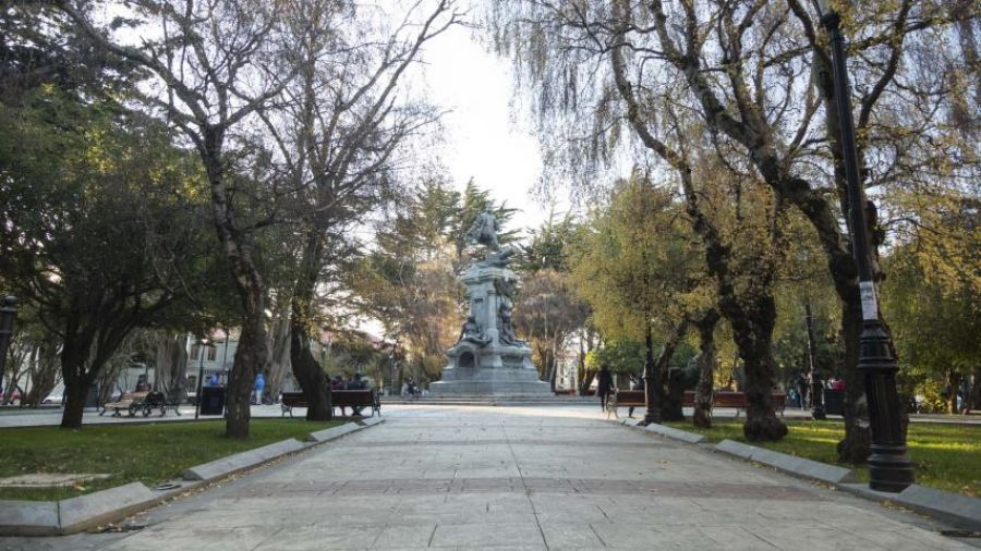 Plaza Muñoz Gamero, Guía de Atracciones de la ciudad de Punta Arenas ...