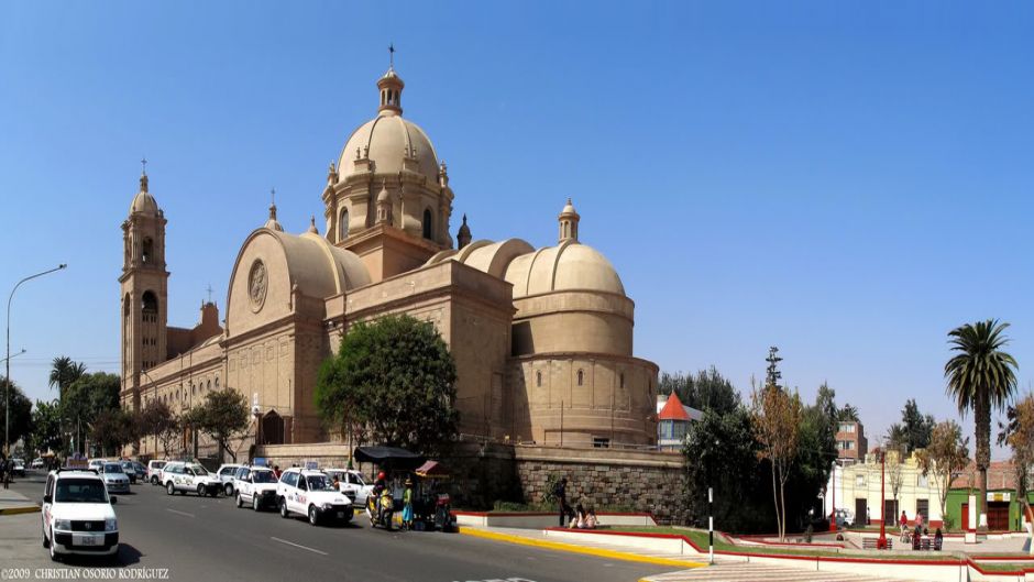 CITY TOUR TACNA, PERU, Arica - Chile